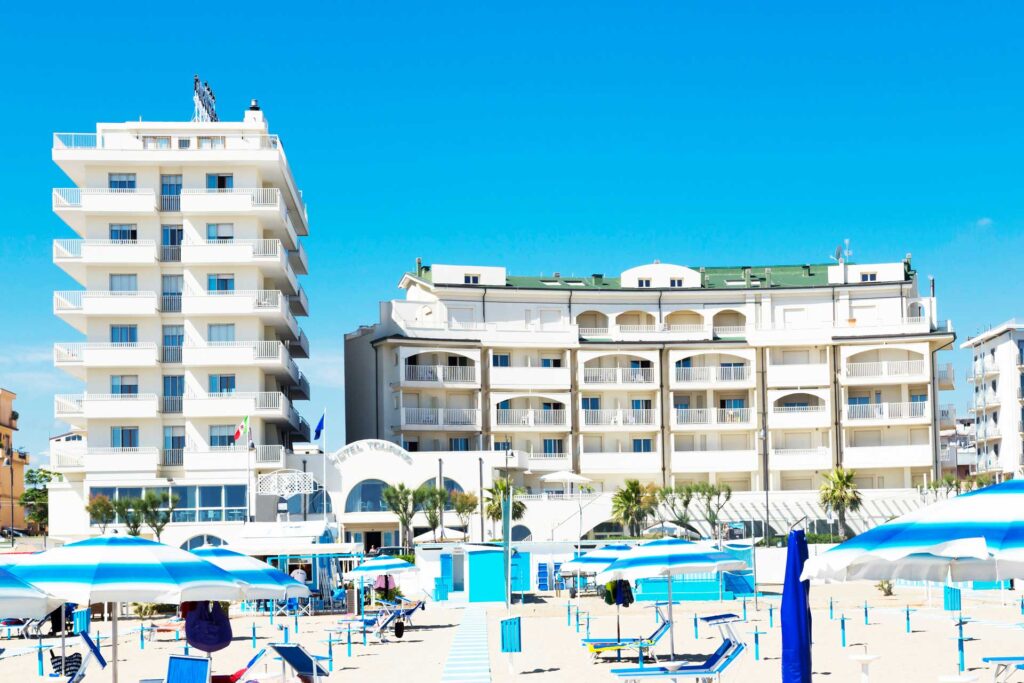 Hotel 4 stelle con piscina Rimini - Yes Family Hotels